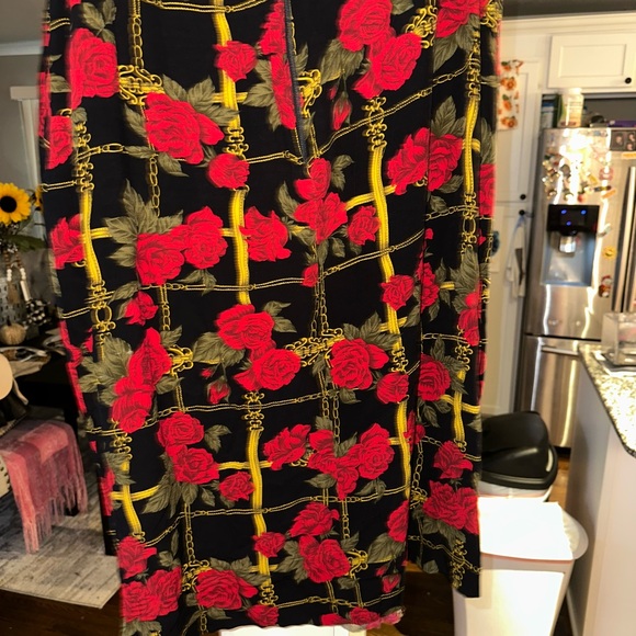 Skirts | Vintage Evan Picone Womens Size 18 Rose And Gold Chain Knee ...